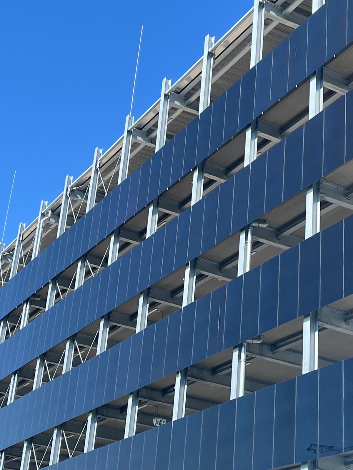 Goldbeck realisiert Parkhaus mit Photovoltaikfassade - Parken aktuell ...